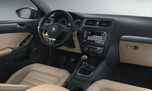 Volkswagen Vento New Advance 2.0L 115CV - Mega Autos