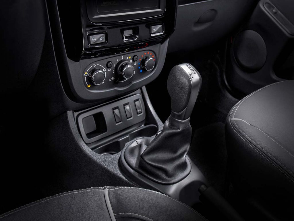 Renault-Duster-Oroch-caja-automatica - Mega Autos