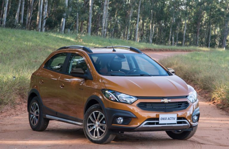 Todo sobre el inédito Chevrolet Onix Activ - Mega Autos