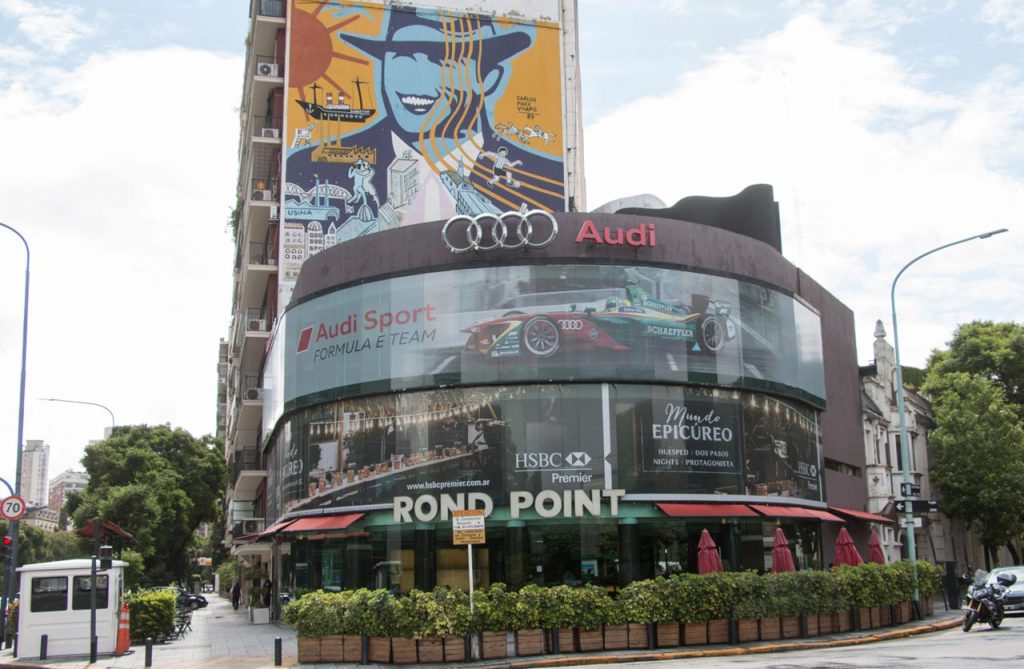 Audi-Lounge - Mega Autos