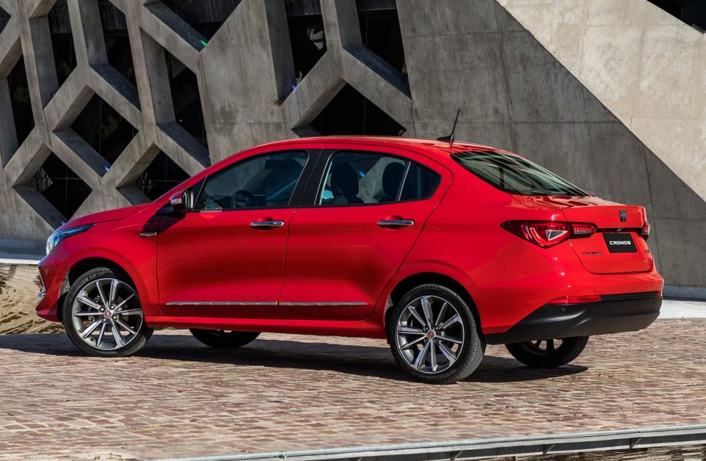 Fiat-Cronos-Cordoba-perfil - Mega Autos