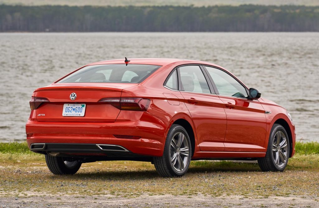 VW-Vento-Jetta-R-Line-2019-trasera - Mega Autos