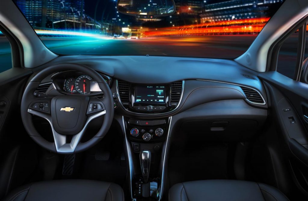 La propuesta Midnight llegó a la Chevrolet Tracker - Mega Autos
