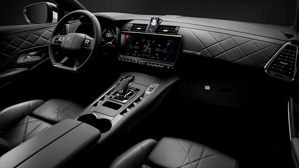 DS-7-Crossback-interior-1 - Mega Autos