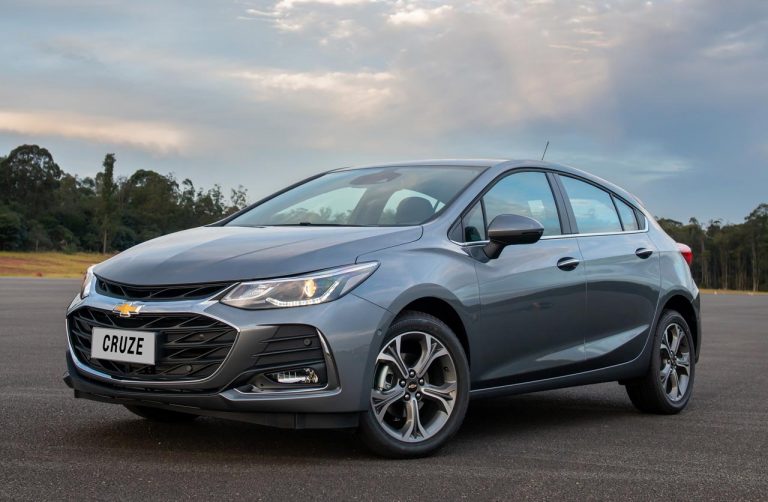 Chevrolet Cruze Premier, con WiFi y más seguridad - Mega Autos
