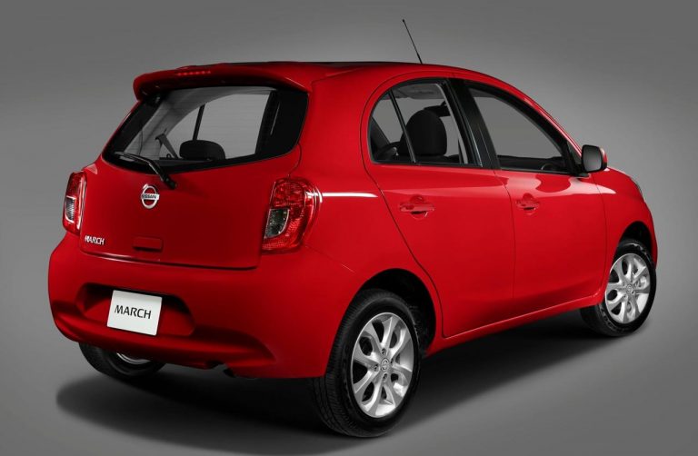 Nueva versión con caja automática del Nissan March - Mega Autos