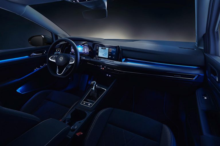 vw-golf-8-interior - Mega Autos
