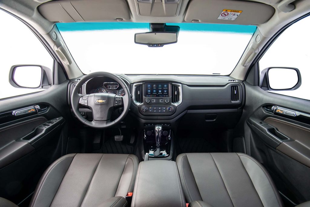 Chevrolet-S10-HC-2021-interior - Mega Autos