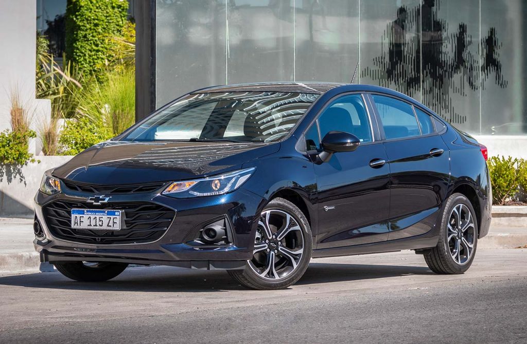 Chevrolet-Cruze-Midnight-2022-delantera - Mega Autos