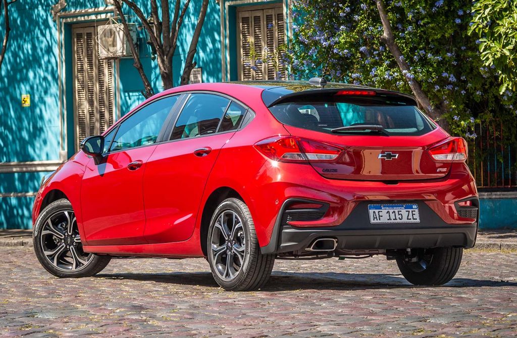 Chevrolet-Cruze-RS-trasera - Mega Autos