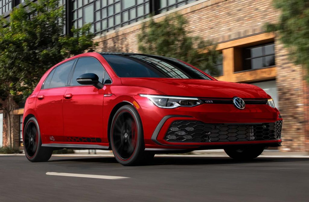 Volkswagen-Golf-GTI-40th-Anniversary-Edition-2023-dinamica - Mega Autos
