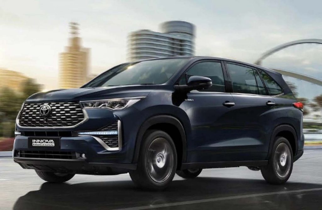 Toyota presentó la nueva Innova - Mega Autos