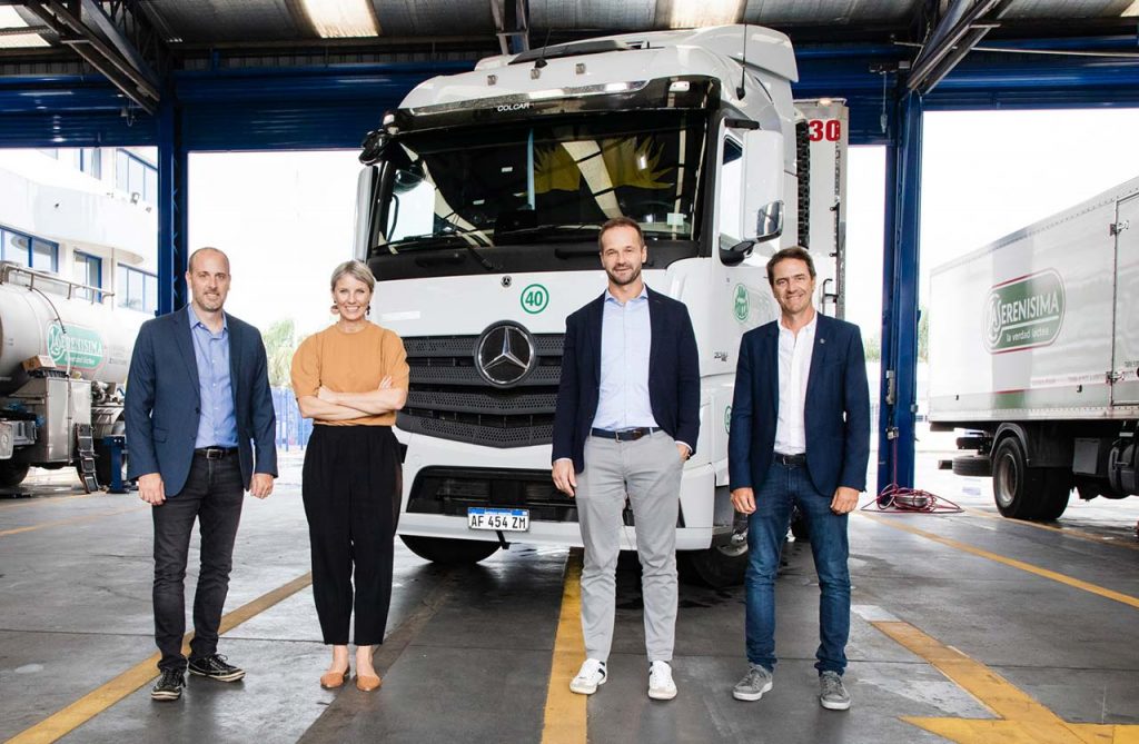 Mercedes-Benz-Camiones-directivos - Mega Autos
