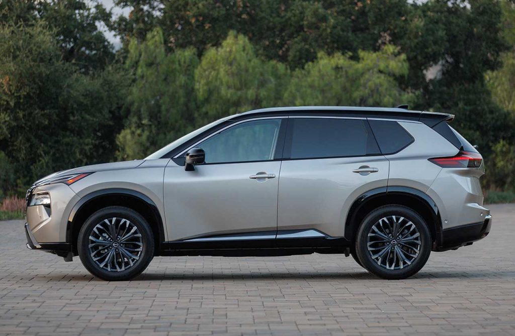 MY24-Nissan-Rogue-6 - Mega Autos