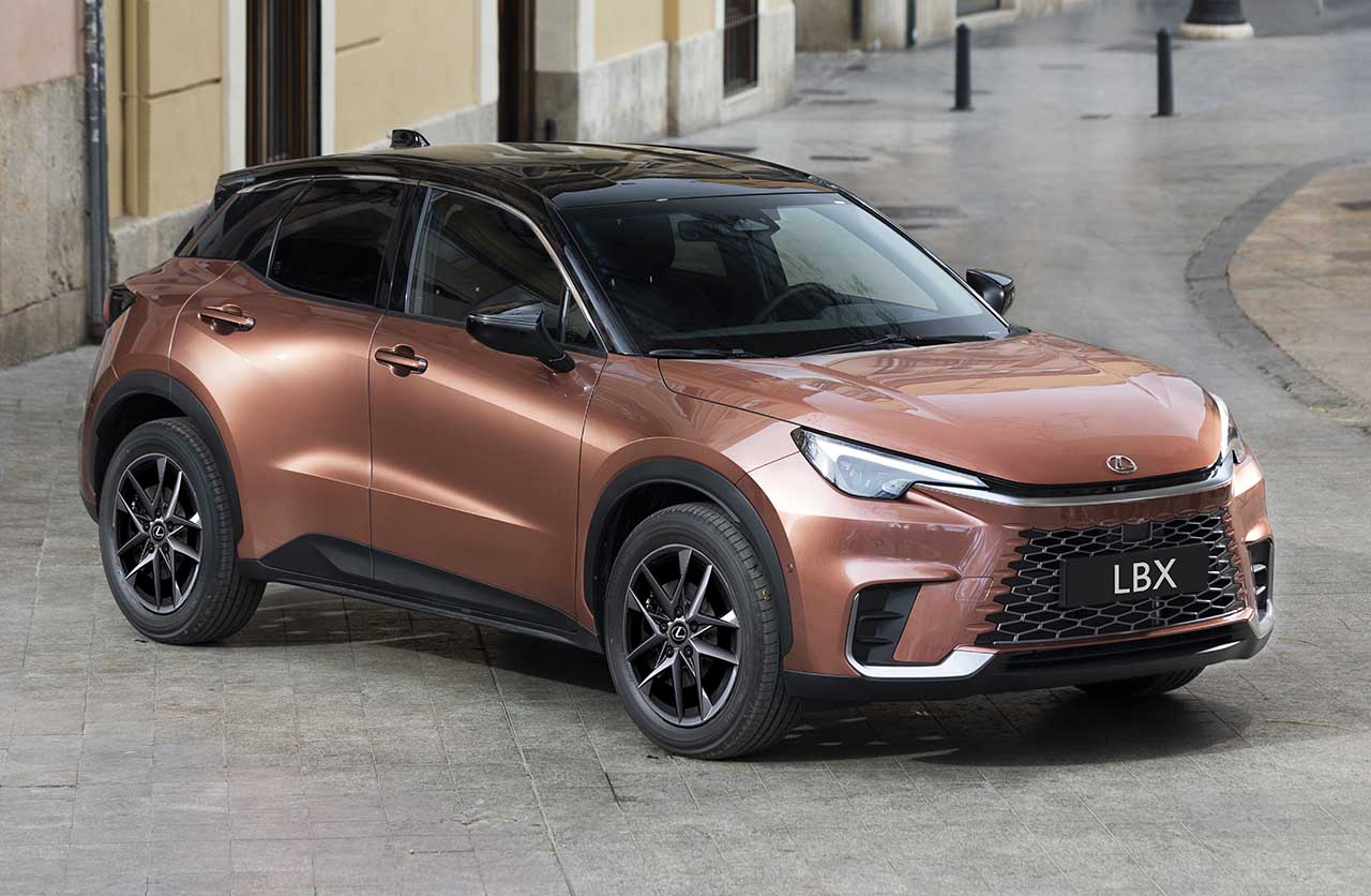 El Lexus LBX llegó a la Argentina - Mega Autos