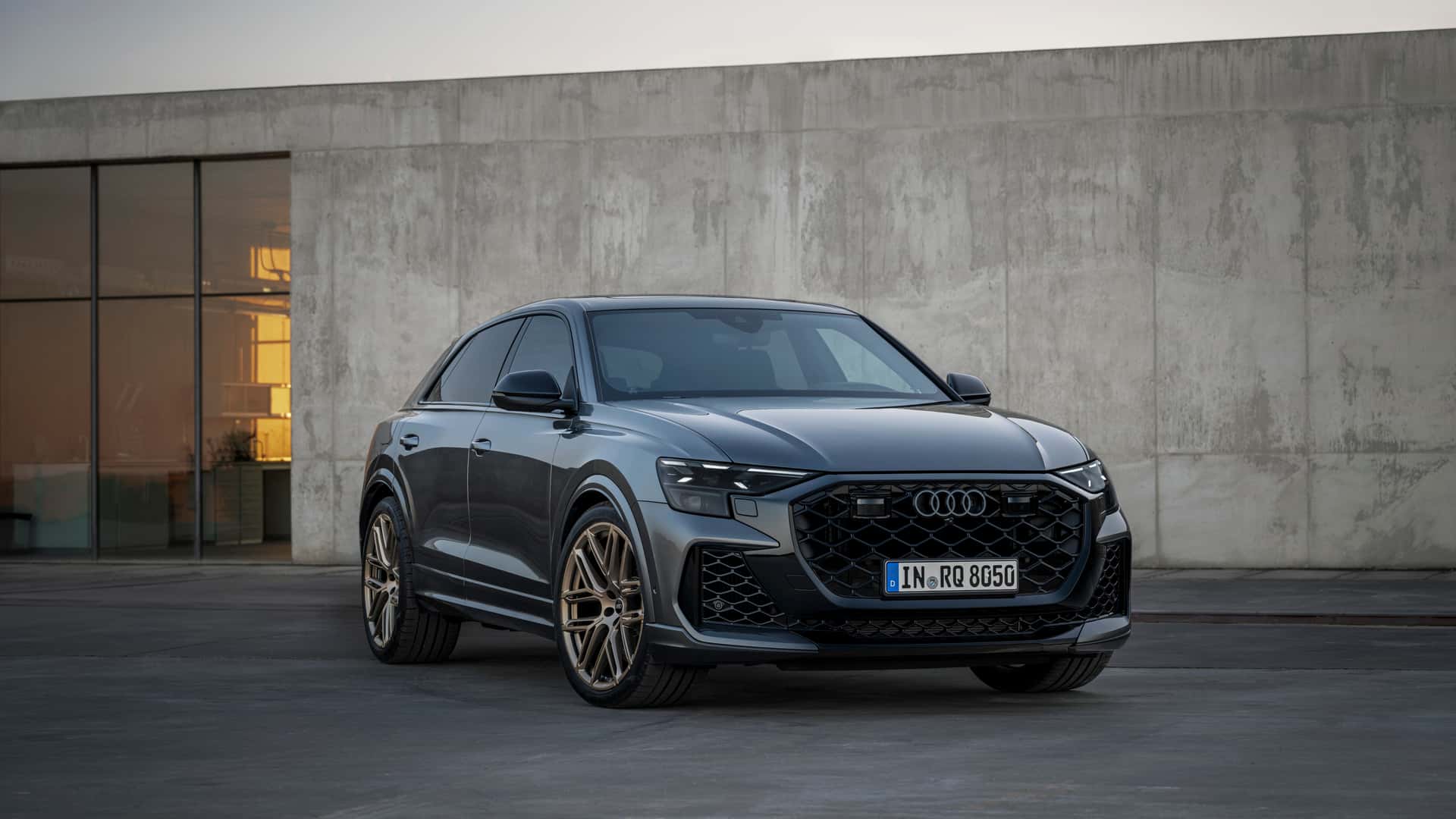 audi-rs-q8-performance-2024 (2) - Mega Autos