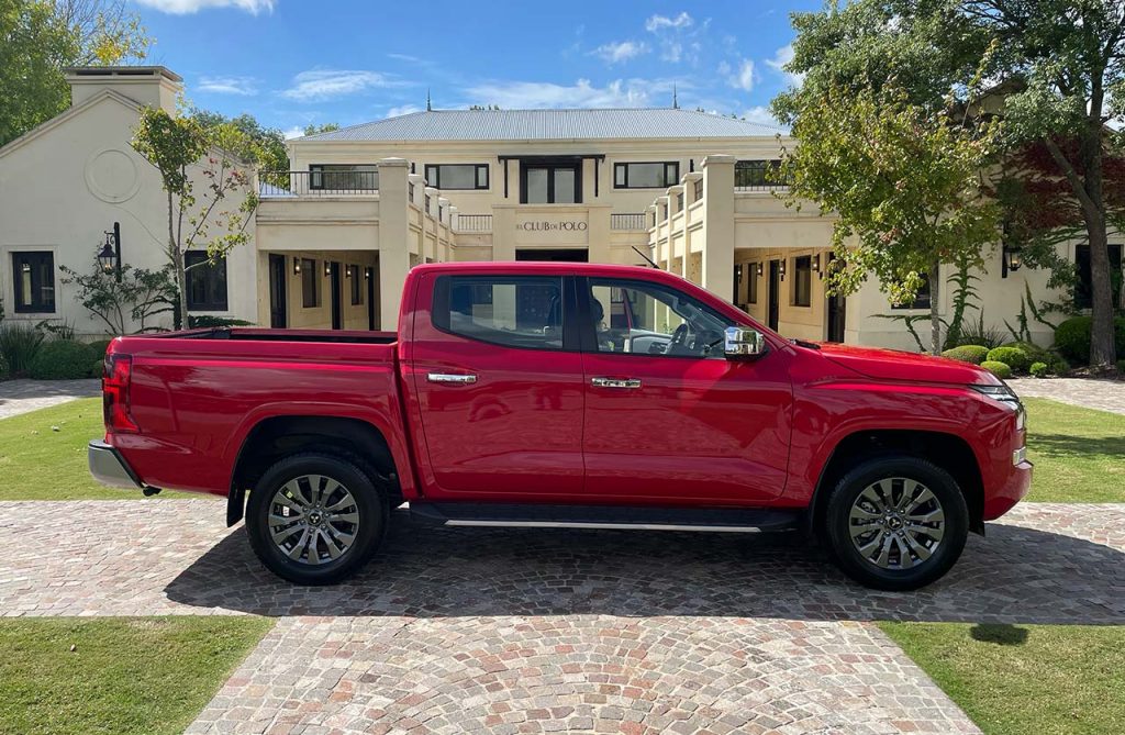 Nueva Mitsubishi L200 2025 - Mega Autos