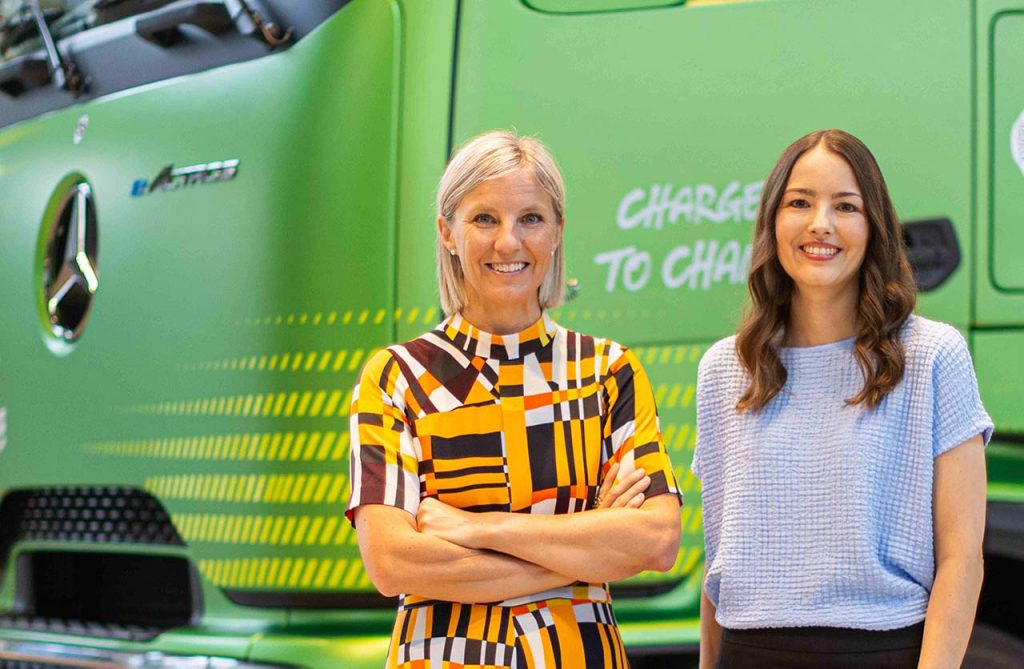 Karin-Radstrom,-CEO-de-Daimler-Truck-junt-o-a-Eva-Scherer,-CFO-de ...
