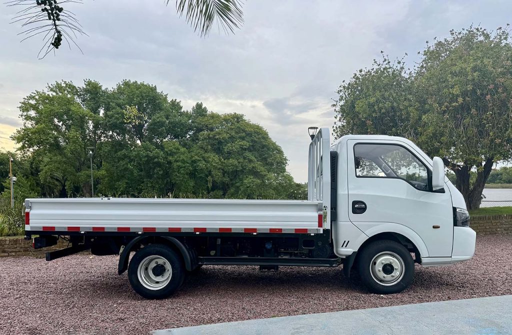 Dongfeng lanzó el camión liviano Captain T 515 en Argentina - Mega Autos